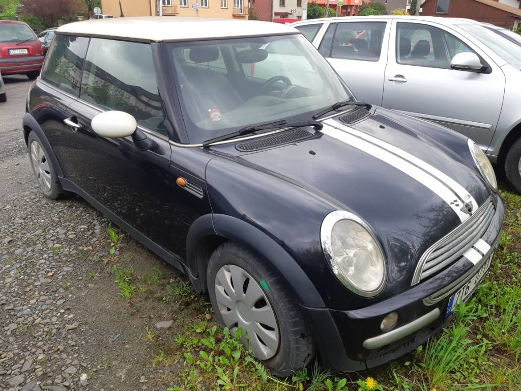 Prodej Mini Cooper R50 1,6i, datum první registrace 2003, stav tacho ...