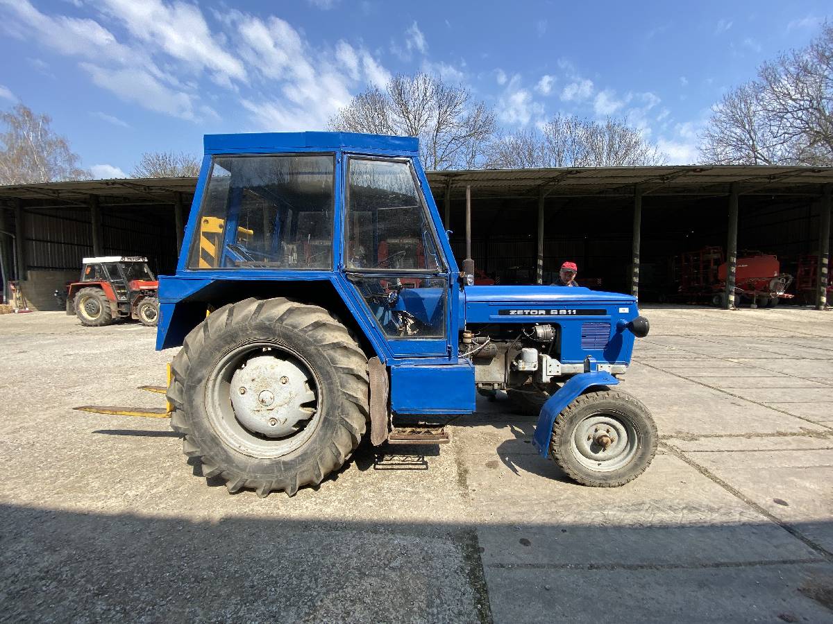 Vysokozdvižný vozík Zetor 5645, 1968, ZEMĚDĚLSKÉ STROJE JARO 2021 ...